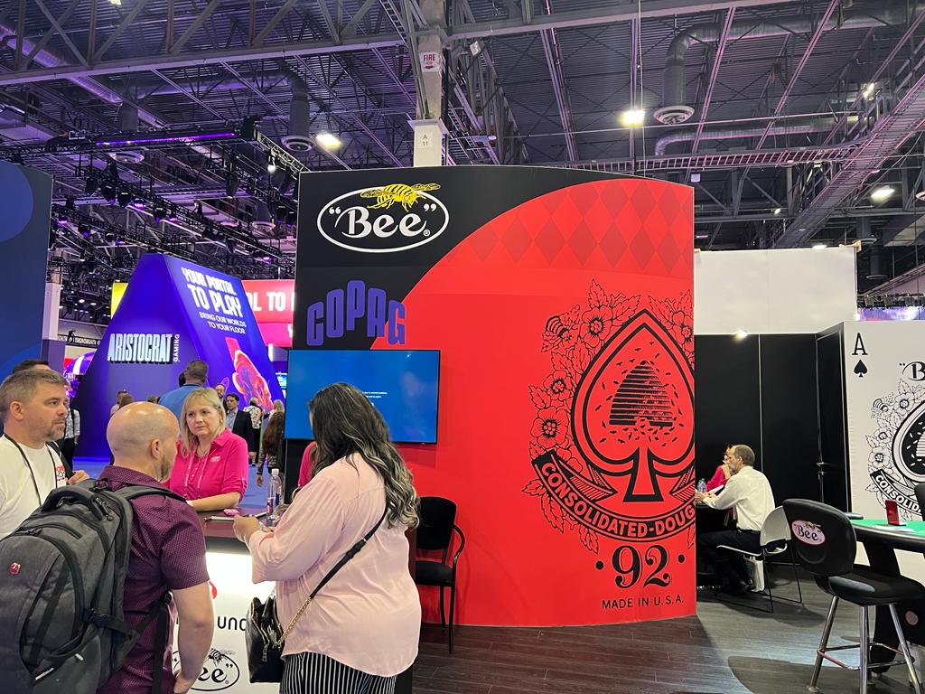 Primeiro dia da G2E com muitas inovações e uma multidão enérgica de ...