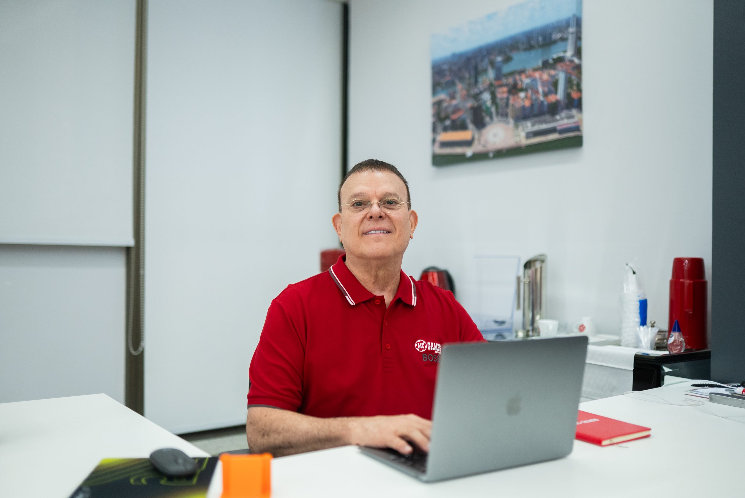 Plans for the future: President Carlos Silva presents the vision and ...